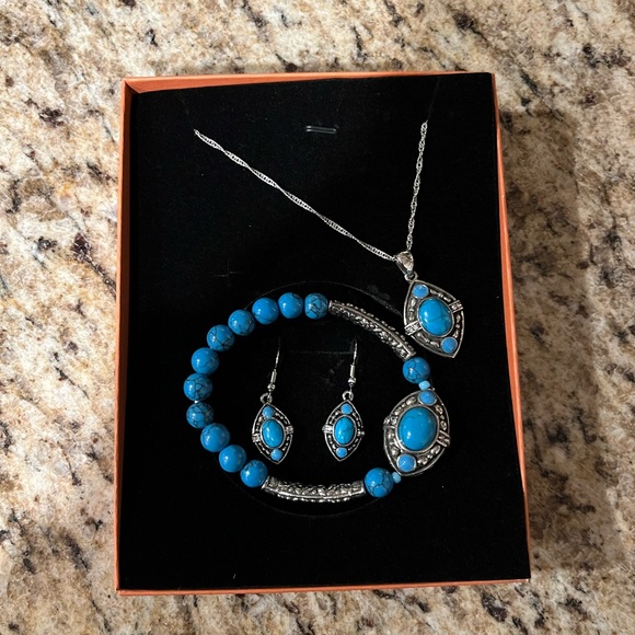 Canyon Sky | Jewelry | Canyon Sky Necklace Bracelet And Earring Set ...